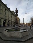 Fountain (Bern, Kornhausplatz), çeşme  Bern'den