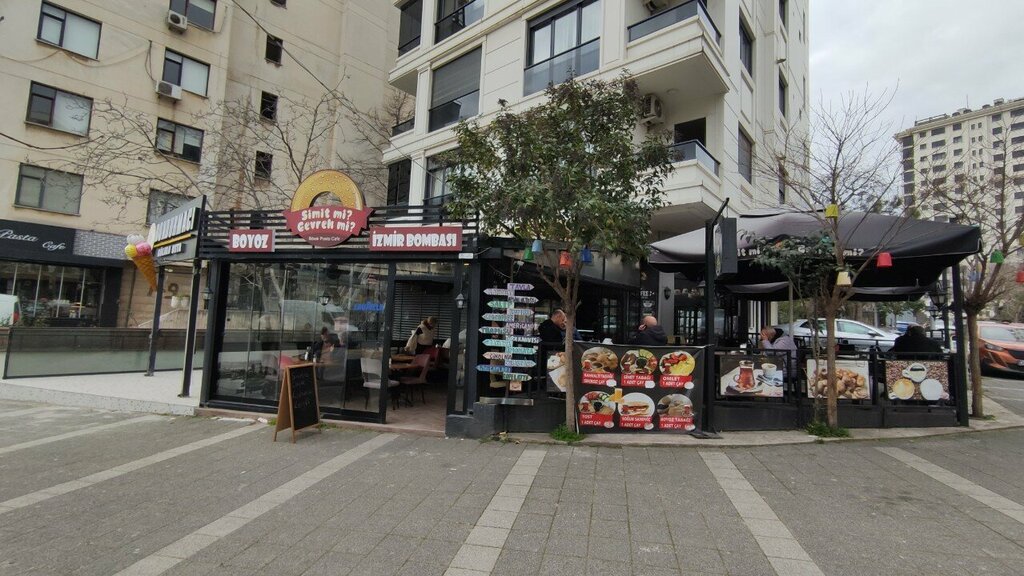 Kafe Simit Mi? Gevrek Mi?, İstanbul, foto