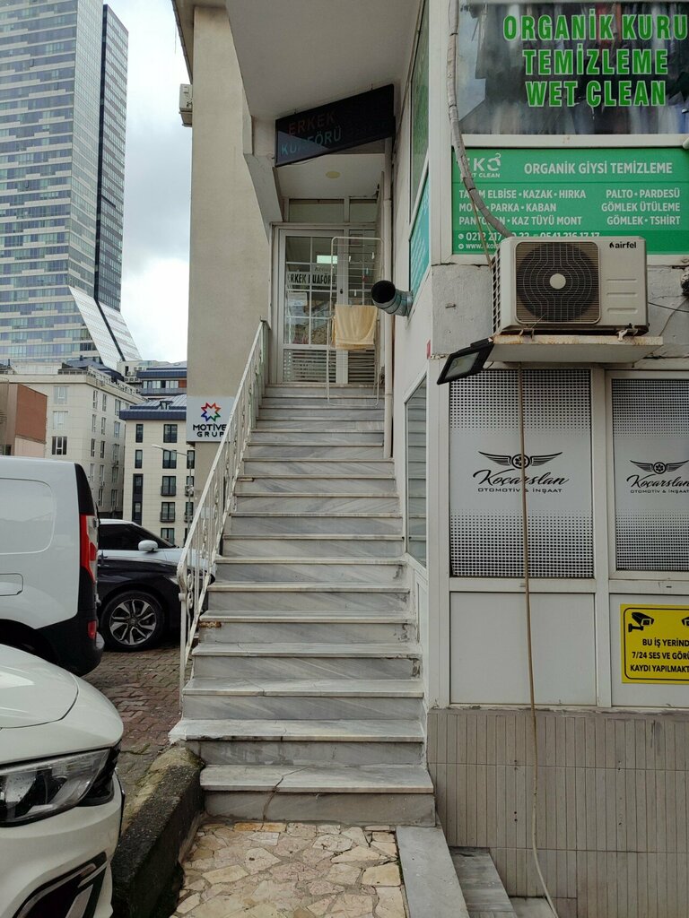 Berberler Kemal Özcan Erkek Kuaförü, İstanbul, foto