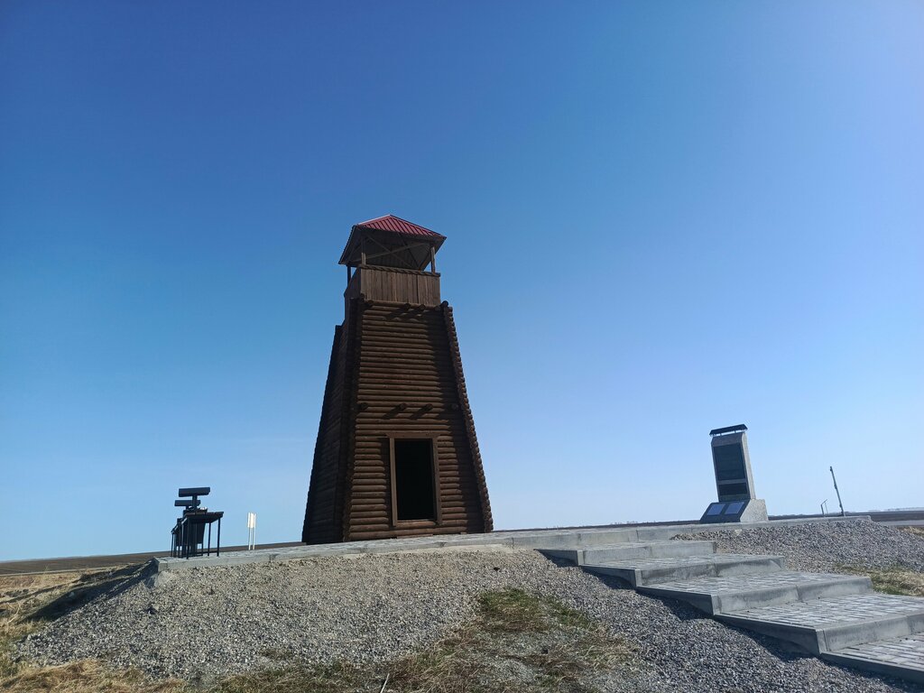 Turistik yerler Сторожевая башня, Altayski krayı, foto