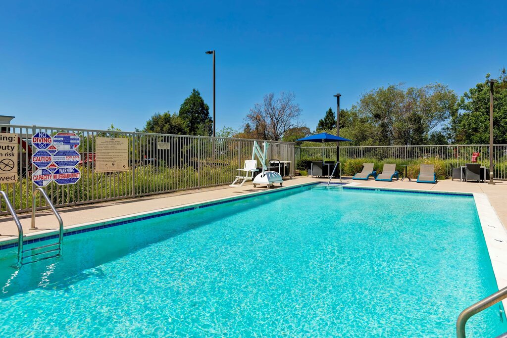Otel Hampton Inn & Suites Rohnert Park Sonoma County, Rohnert Park, foto