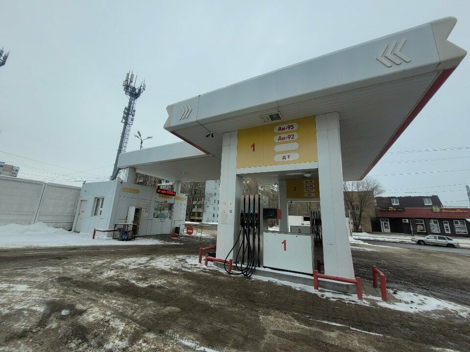 Benzin istasyonu Стрела-С, Saratov, foto