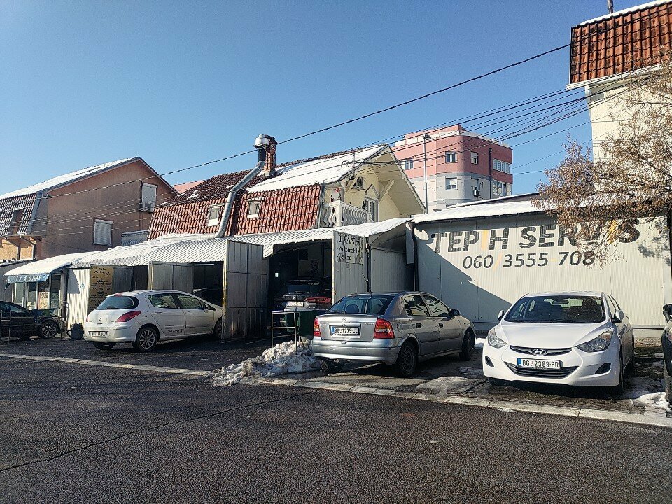 Oto yıkama Perionica Stf Enterijer, Belgrad, foto