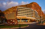 Saccharum (Rua Serra de Água No:1, Arco da Calheta), otel  Madeira'dan