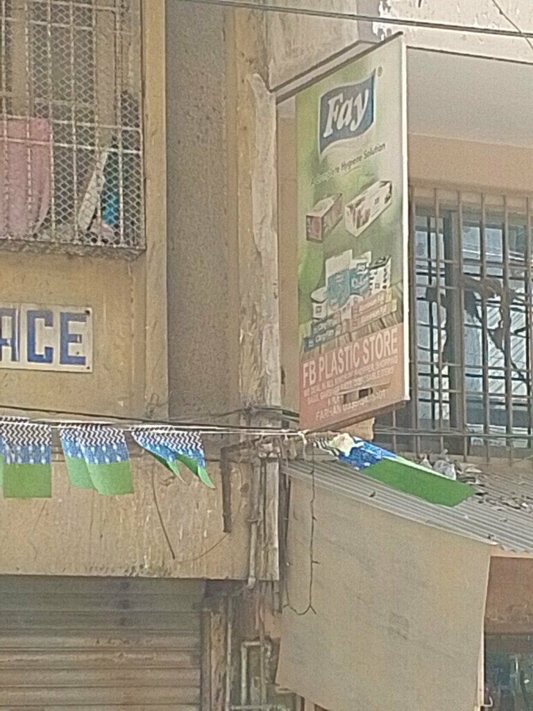 Züccaciye mağazaları Fb plastic, Karaçi, foto