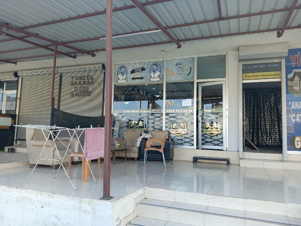 Berberler İşler erkek kuaförü, Adana, foto