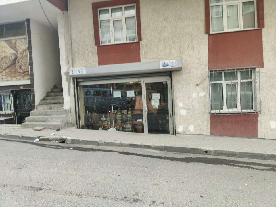Antikacı dükkanları Bakırcı ve Antikacı Yılmaz, İstanbul, foto