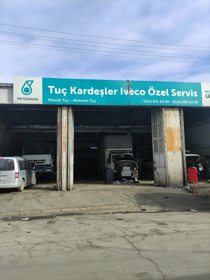 Kamyonların onarımı Tuç Kardeşler Iveco Özel Servis, Gaziantep, foto