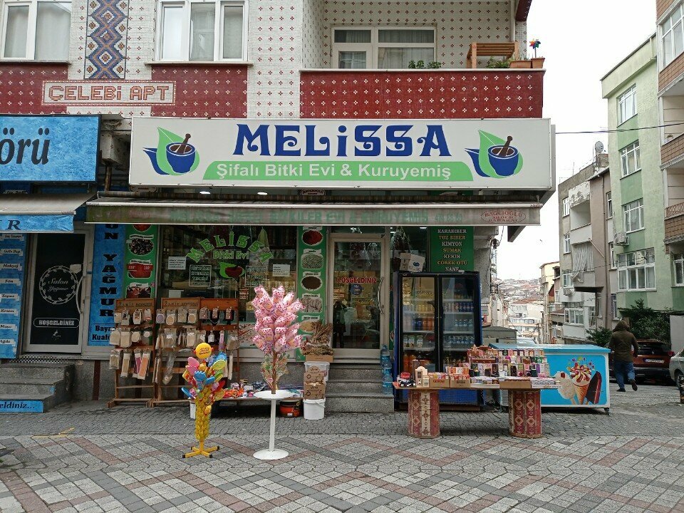 Besin takviyesi, aktariye Melissa Şifalı Bitki Evi, İstanbul, foto