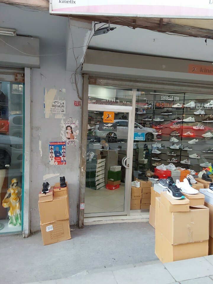 Ayakkabı mağazaları Kardeşler Spor, İstanbul, foto