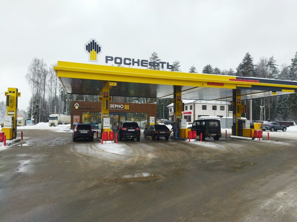 Benzin istasyonu Роснефть, Kostromskaya oblastı, foto