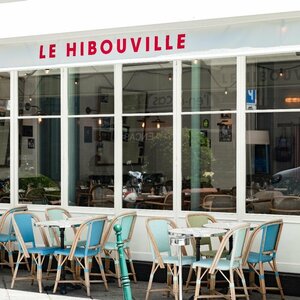 Le Hibouville - Deauville (Normandie, Departement Calvados, Arrondissement de Lisieux, Deauville, Place Morny, 14), restoran  Deauville'den