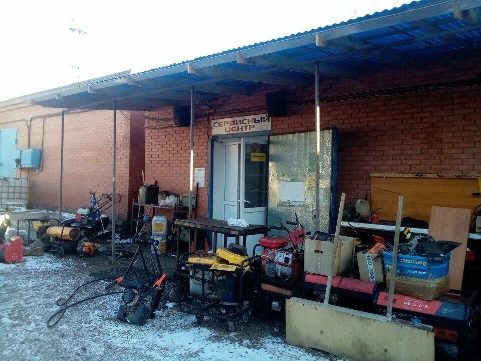 Bahçe ekipmanları tamiri Сервисный центр, Krasnoyarsk, foto