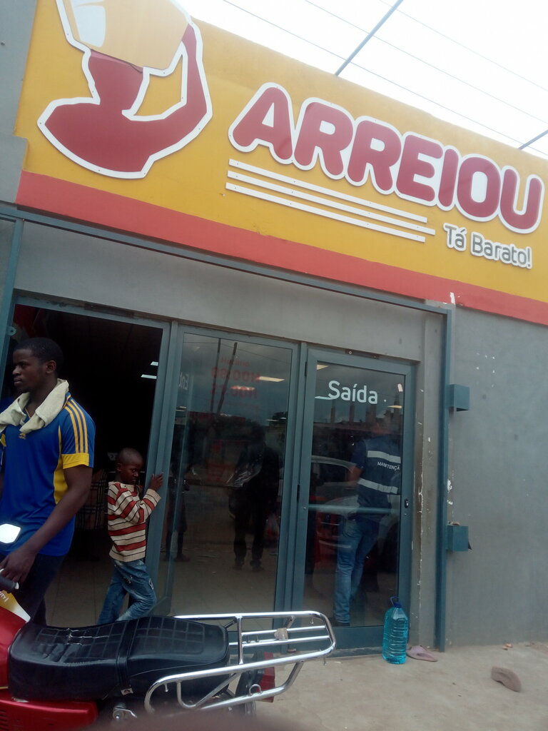 Süpermarket Arreiou Estrada Talatona-Camama, Loanda, foto