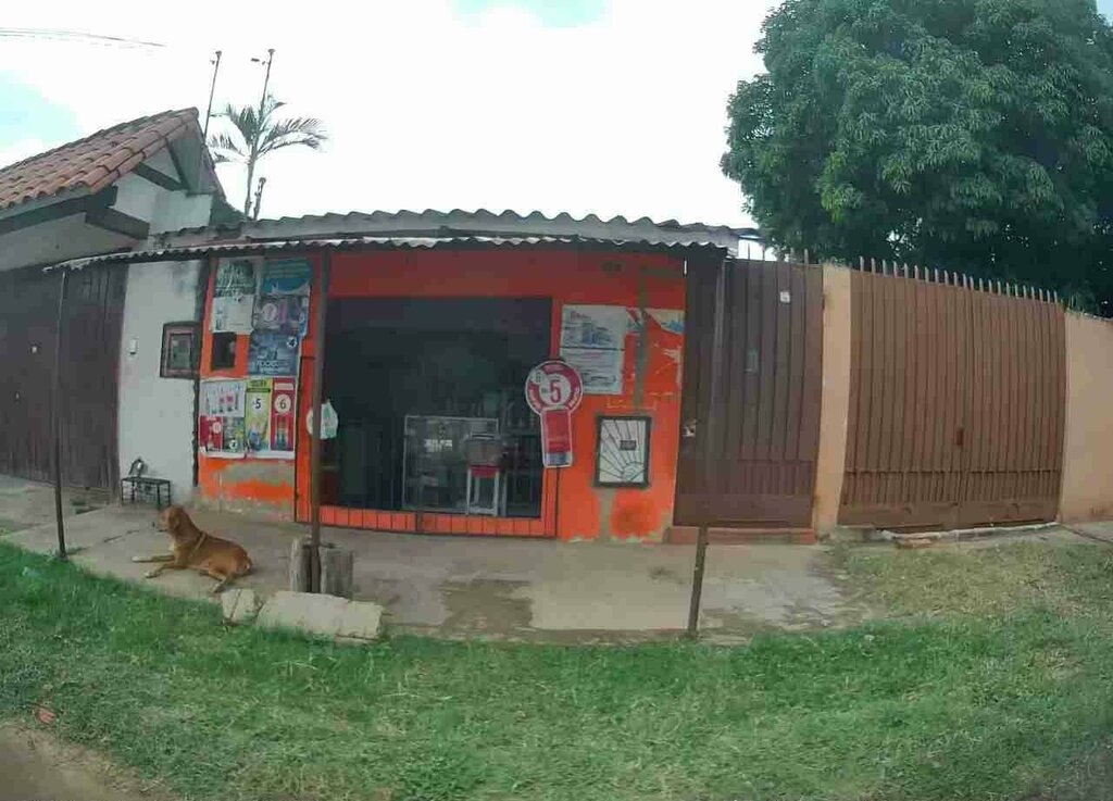 Market Food Store, Santa‑Krus, foto