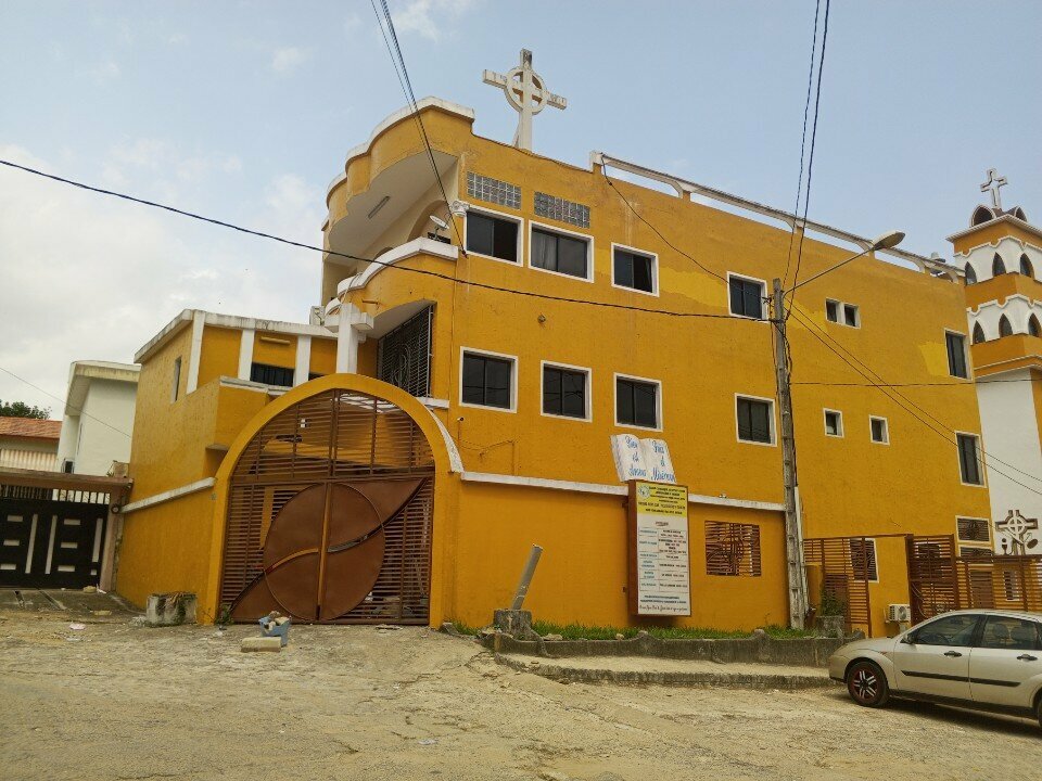 Protestan kilisesi Evangelical Chapel of the Kingdom of God, Abican, foto