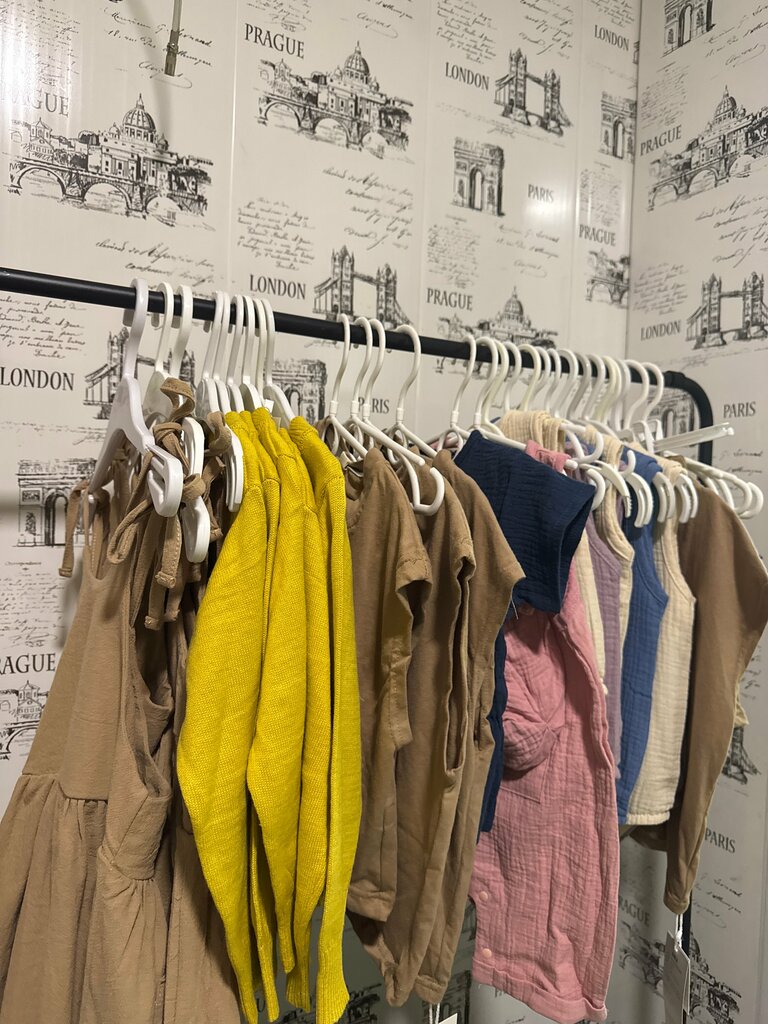 Çocuk giyim mağazaları Еся здеся, Moskova ve Moskovskaya oblastı, foto