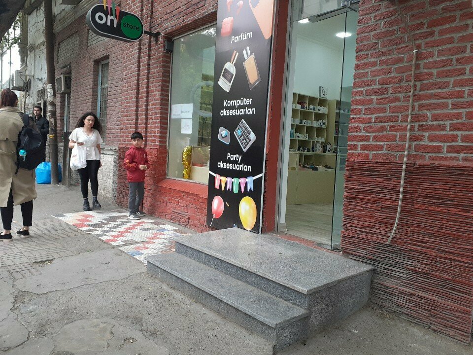 Cep telefonu aksesuarları On store, Bakü, foto