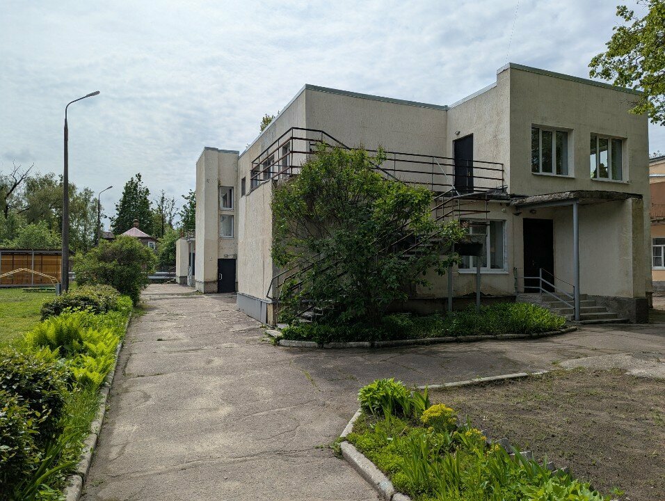 Ortaokul Gbou SKSh № 5 i - II vidov, Pskov, foto