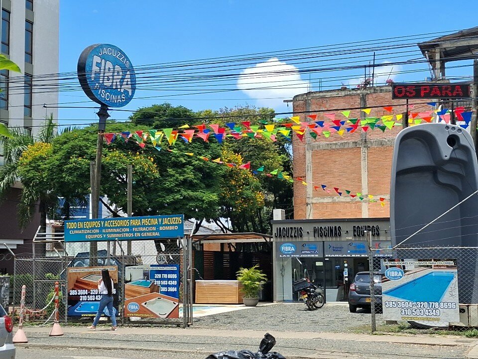 Havuz ekipmanları Igui Fibrapisicnas, Cali, foto