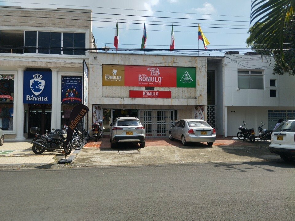 Ayakkabı mağazaları Romulo, Cali, foto