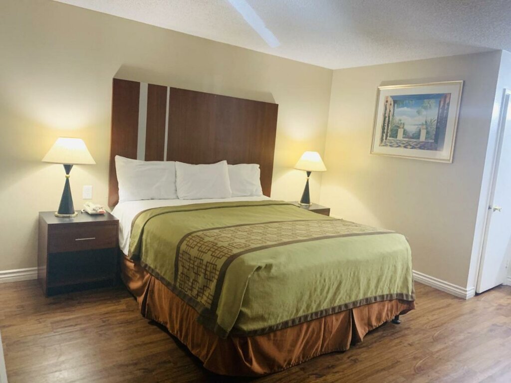 Otel Riverside Inn & Suites, Riverside, foto