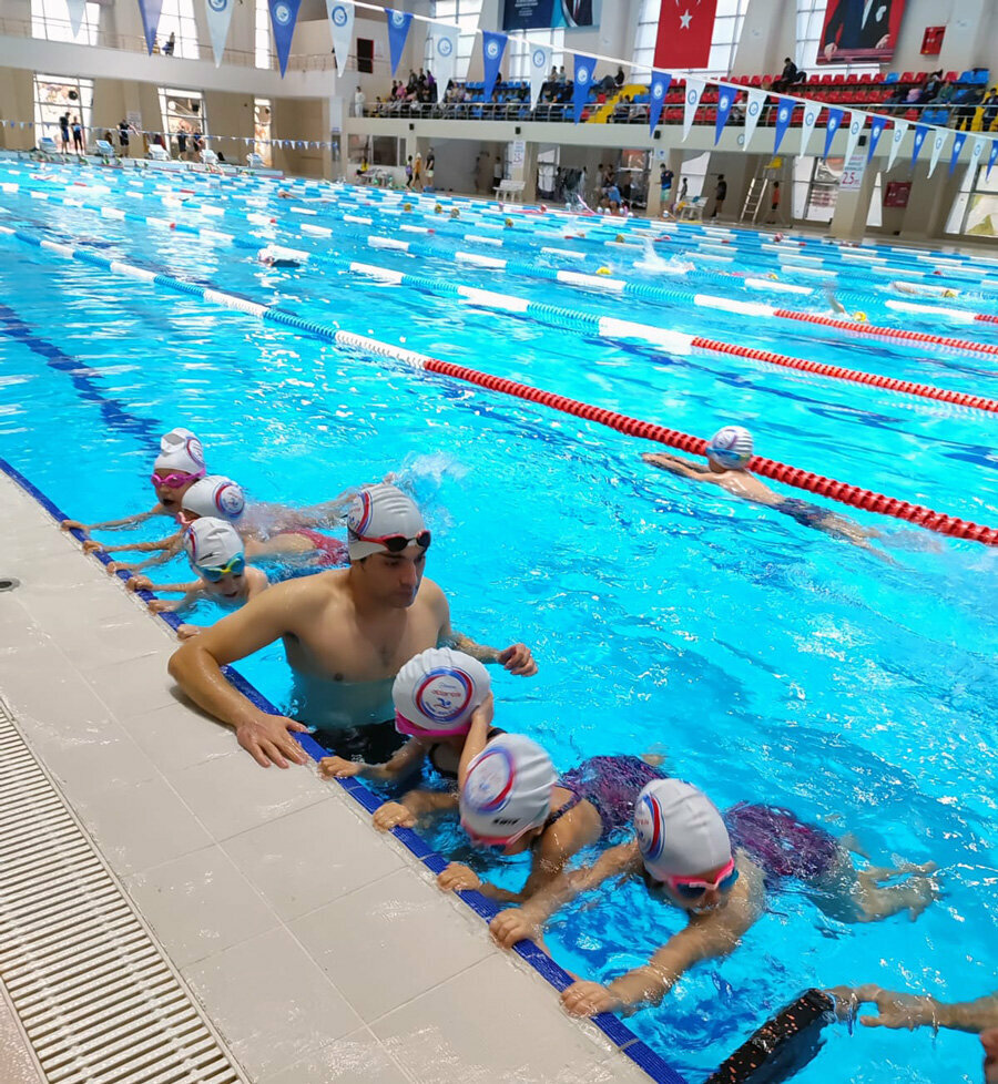 Spor kulüpleri Beylikdüzü Yüzme Kursu, İstanbul, foto