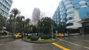 Egiad Koşan İş Adamı Heykeli (Gazi Osman Paşa Blv., Konak, İzmir), anıt, heykel  İzmir'den