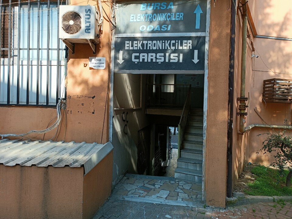 i̇ş merkezi Bursa Elektronikçiler Pasajı Yardımcılar İş Hanı, Bursa, foto