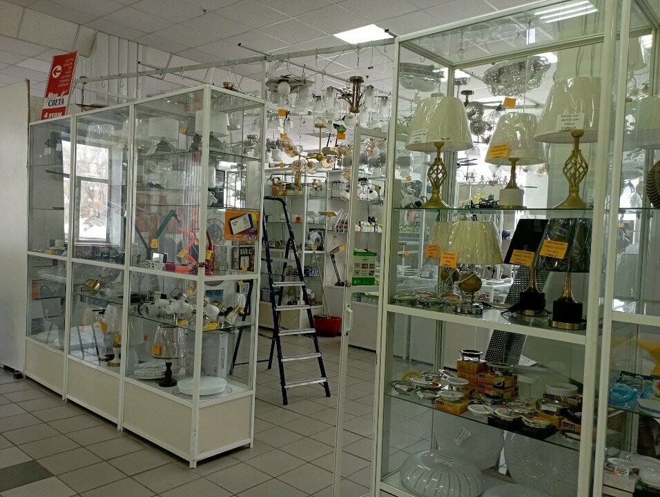 Lamba ve avize mağazaları Мир света, Zlatoust, foto
