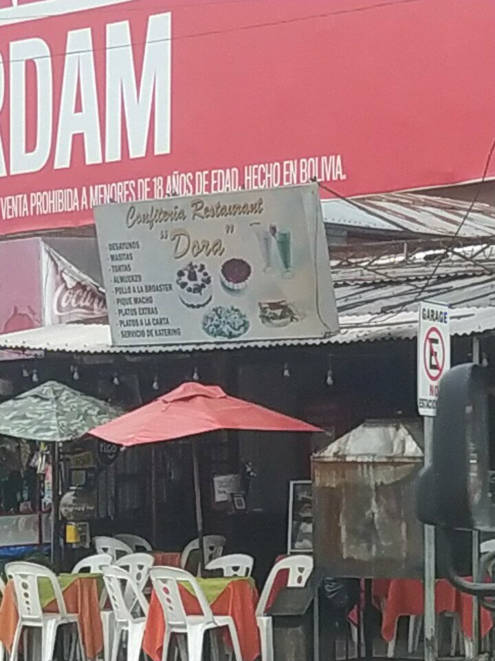 Pasta, şekerleme ve tatlı Dora, Santa‑Krus, foto