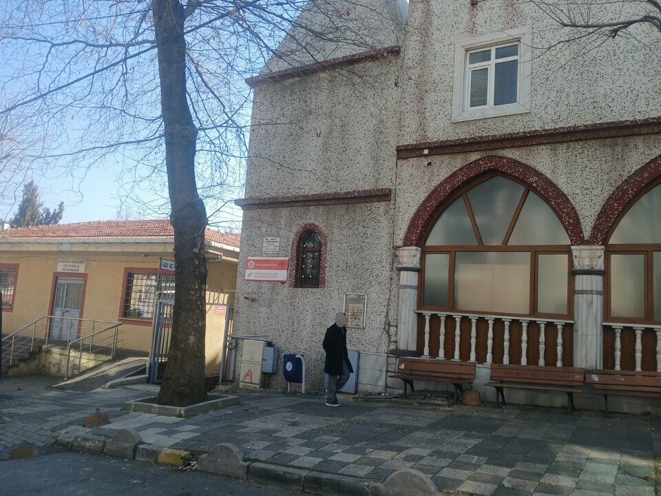 Dini kurslar Ertuğrul Gazi Cami Kız Kuran Kursu, İstanbul, foto