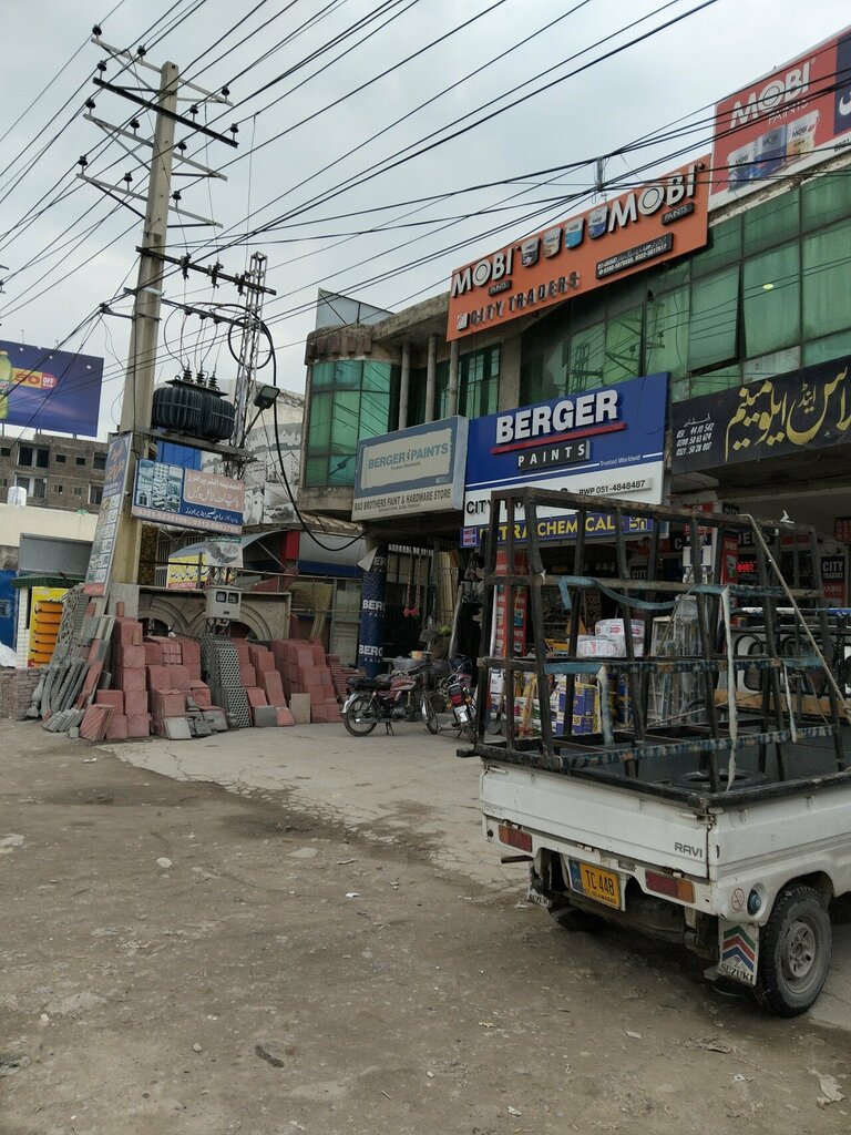 Benzin istasyonu Ismail Plaza, Rawalpindi, foto