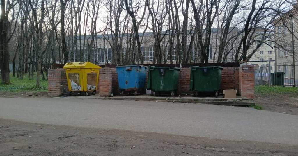 Çöp alanları Trash and garbage disposal area, Stavropolski krayı, foto