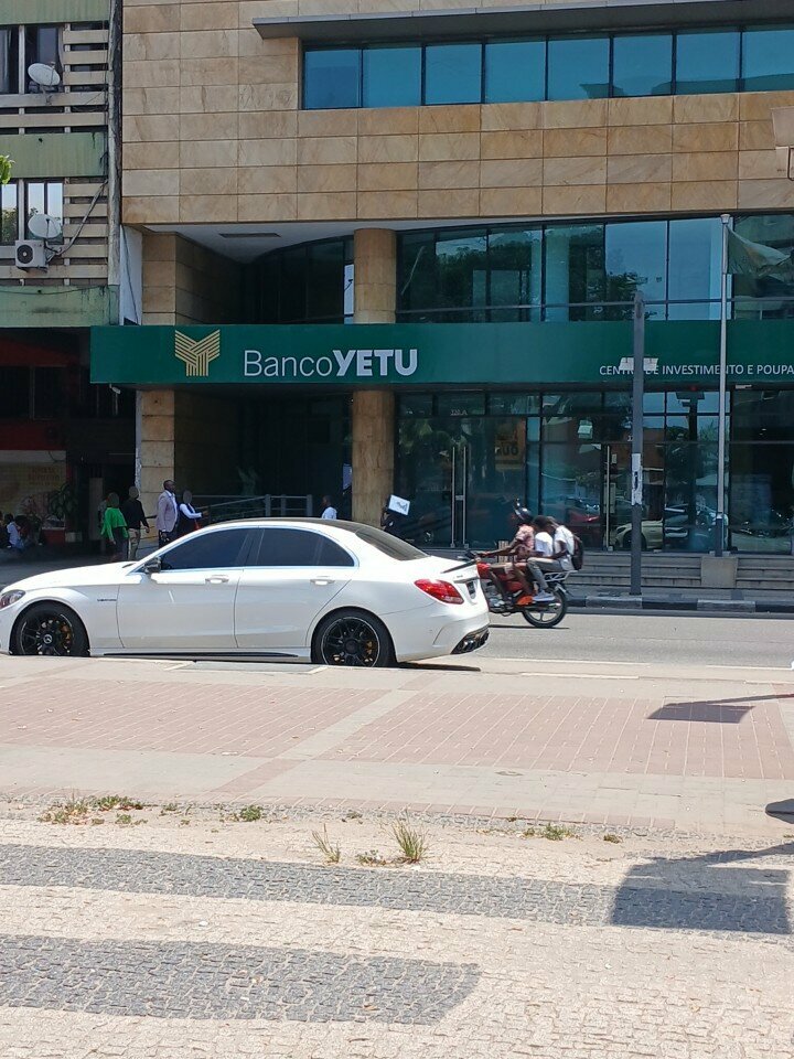 Banka Banco Yetu, Loanda, foto