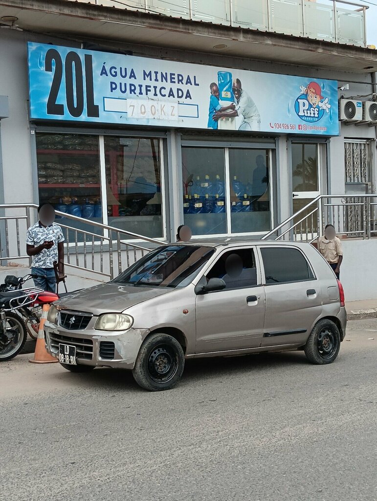 Su satışı Água filtrada, Loanda, foto