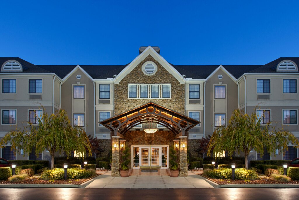 Otel Staybridge Suites Columbus Airport, Columbus, foto