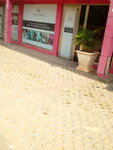 Lavandaria (Luanda, Rua dos Generais), çamaşırhaneler  Loanda'dan