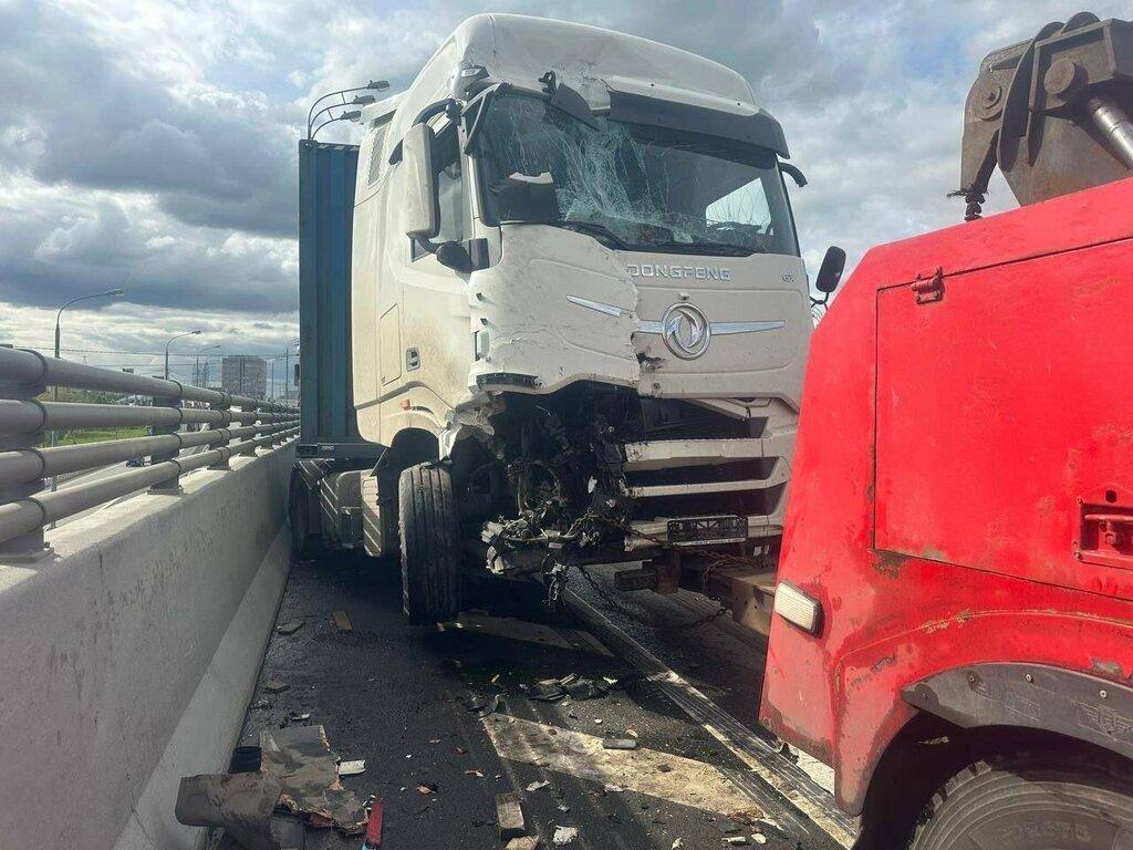 Çekici hizmeti Avak-TransPlus, Moskova, foto