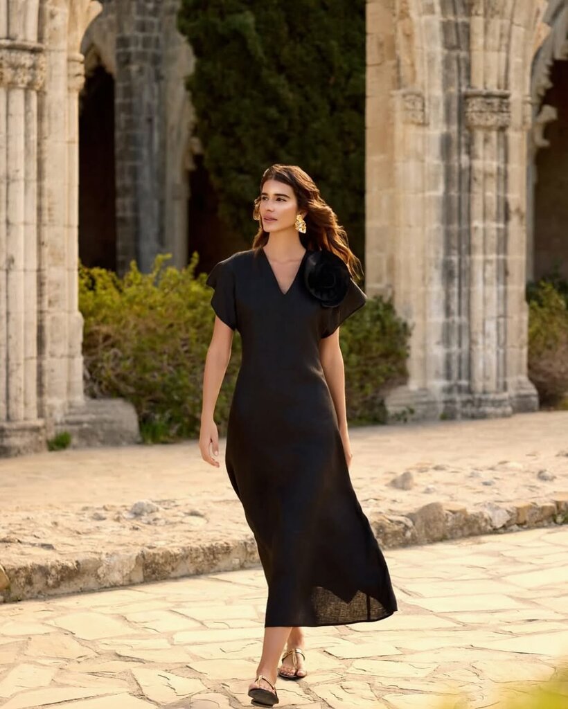 Ayakkabı mağazaları Комильфо, Suhum, foto