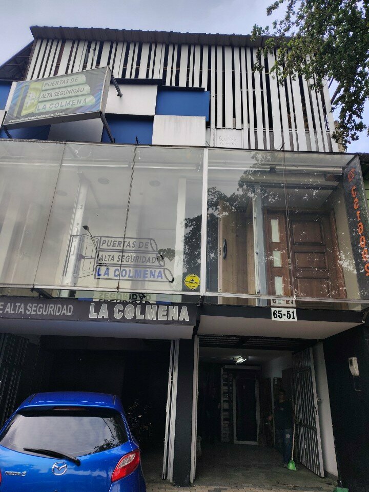 Kapılar Puertas de Alta Seguridad La Colmena, Medellin, foto