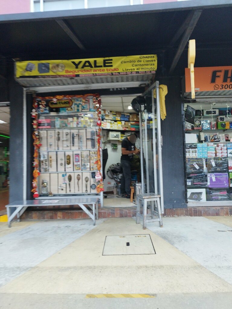 Ev temizlik ürünleri Seguridad Ante Todo, Medellin, foto