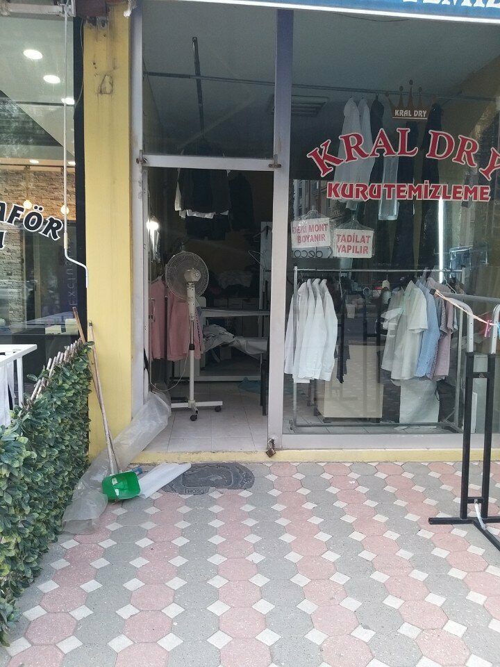 Kuru temizlemeciler Kral Kuru Temizleme, Adana, foto