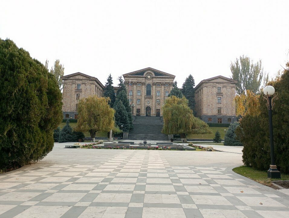 Mali denetleme şirketleri Հհ Պալատ, Erivan, foto