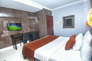 Newland Luxury Apartments (Abuja, Koforidua Street), otel  Abuja'dan