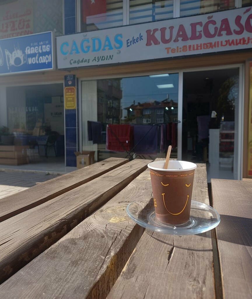 Berberler Çağdaş Erkek Kuaförü, Akşehir, foto