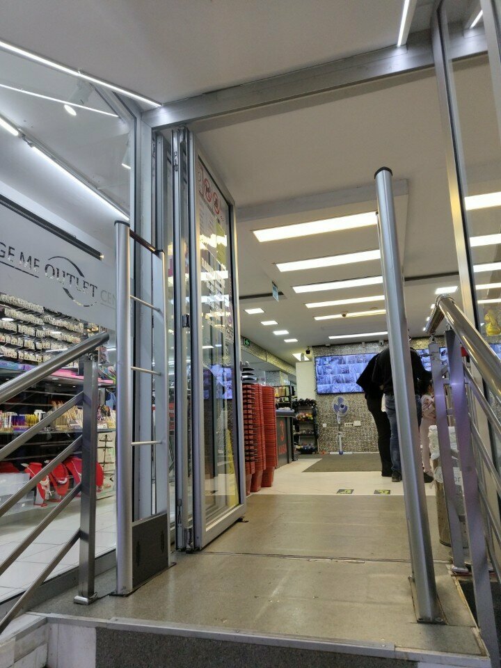 Büyük mağazalar Faba, Belgrad, foto