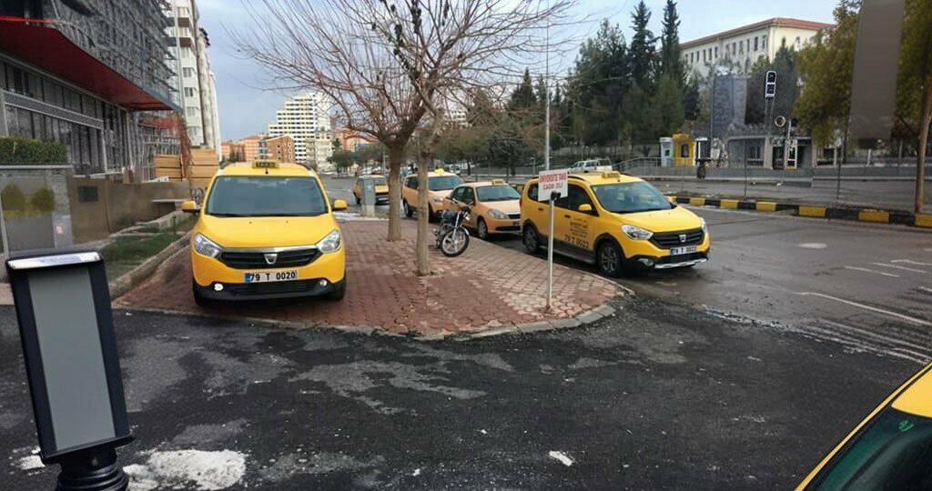 Taksi durağı Kilis Üniversite Taksi, Kilis, foto