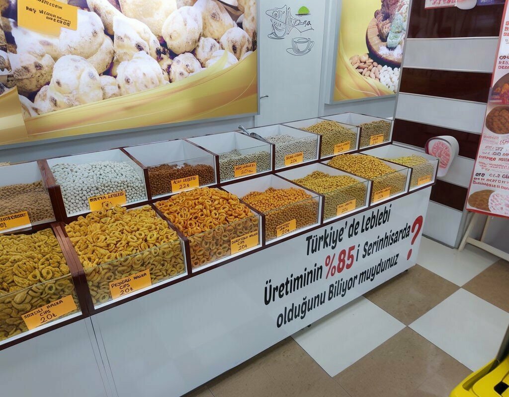 Kuruyemiş, atıştırmalık, kuru meyve Leblebi Hani, Tavas, foto