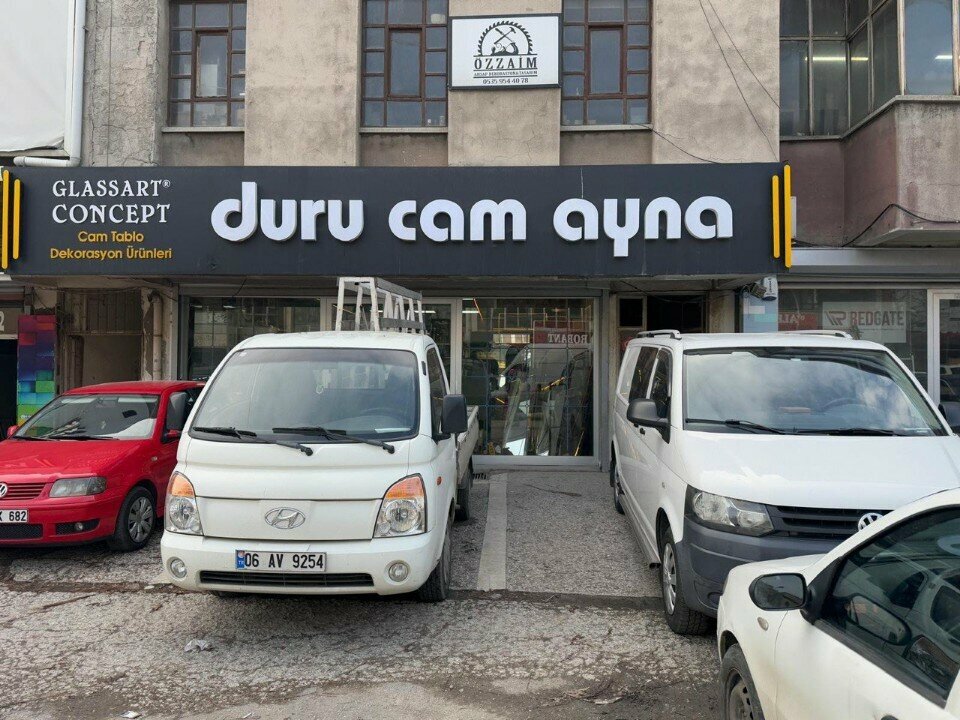 Cam ve cam ürün üreticisi Duru Cam & Ayna, Ankara, foto